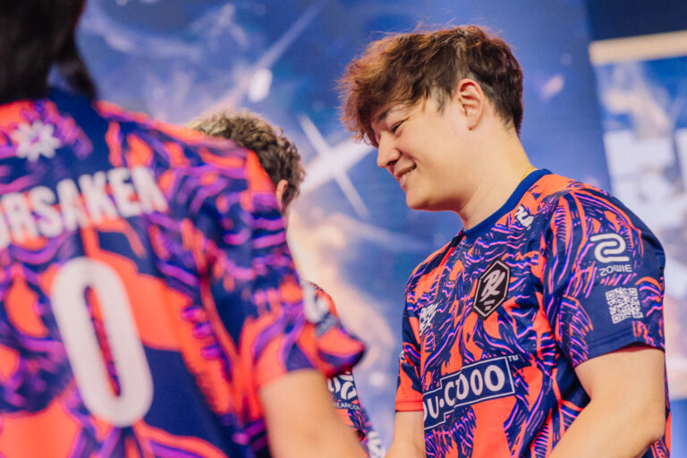 Paper Rex、Alecksヘッドコーチと2026年末まで契約更新を発表 | Valorant News Japan