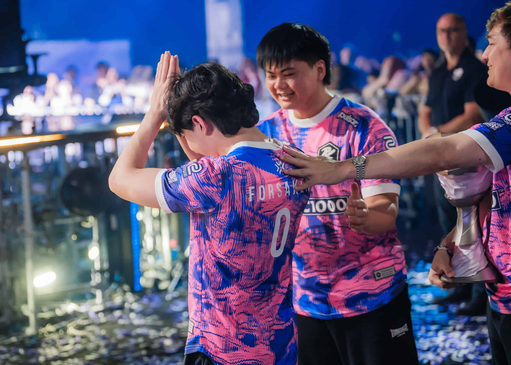 PRX PatMen「加入直後、f0rsakeNが『Pat、いつかトロントへ行こう。僕を信じてくれ』と言ってくれた。あのときの会話を今でも覚え ...