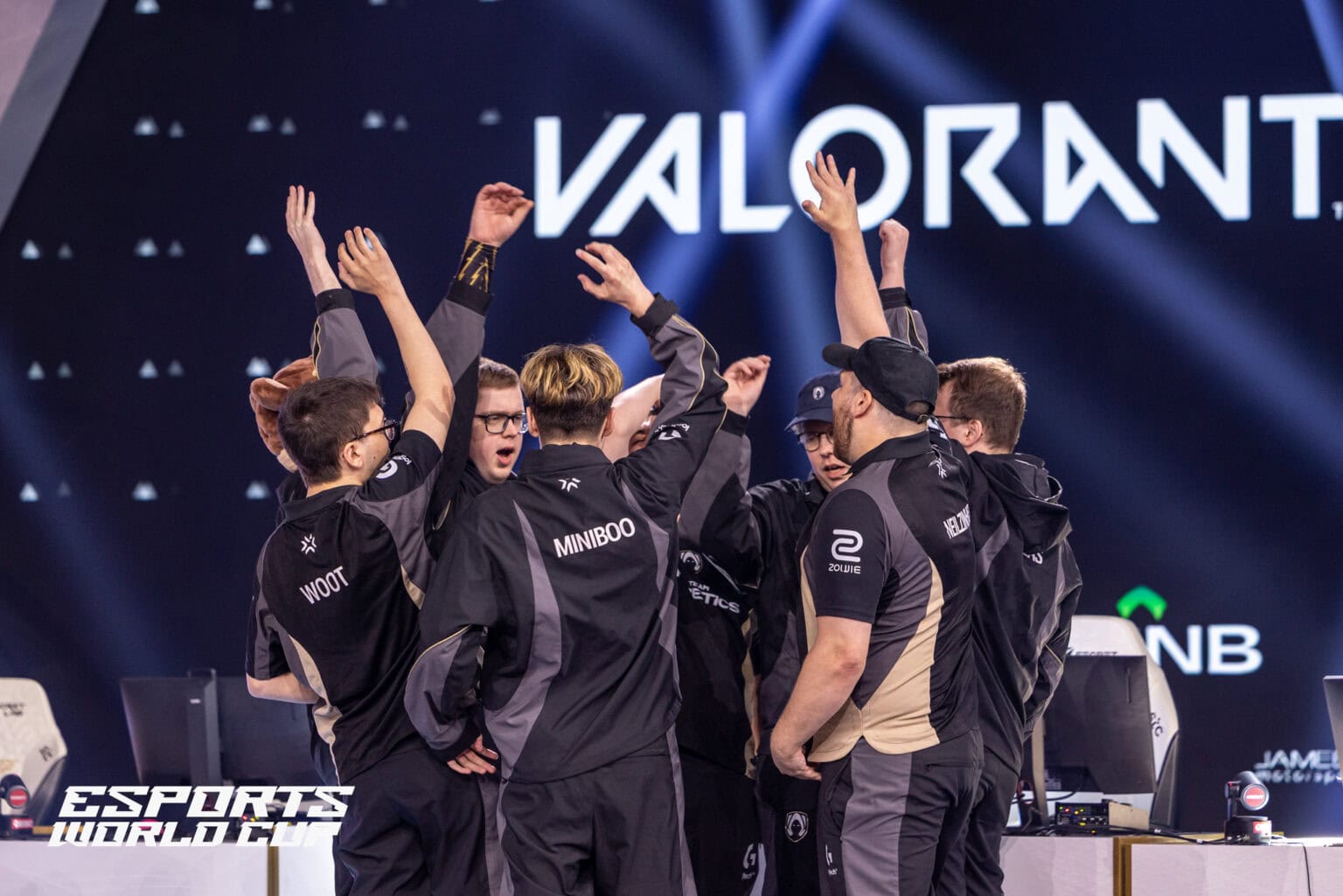 「Esports World Cup 2025」優勝はTeam Heretics、FNATICとの接戦を制し国際大会初タイトルを獲得 ...