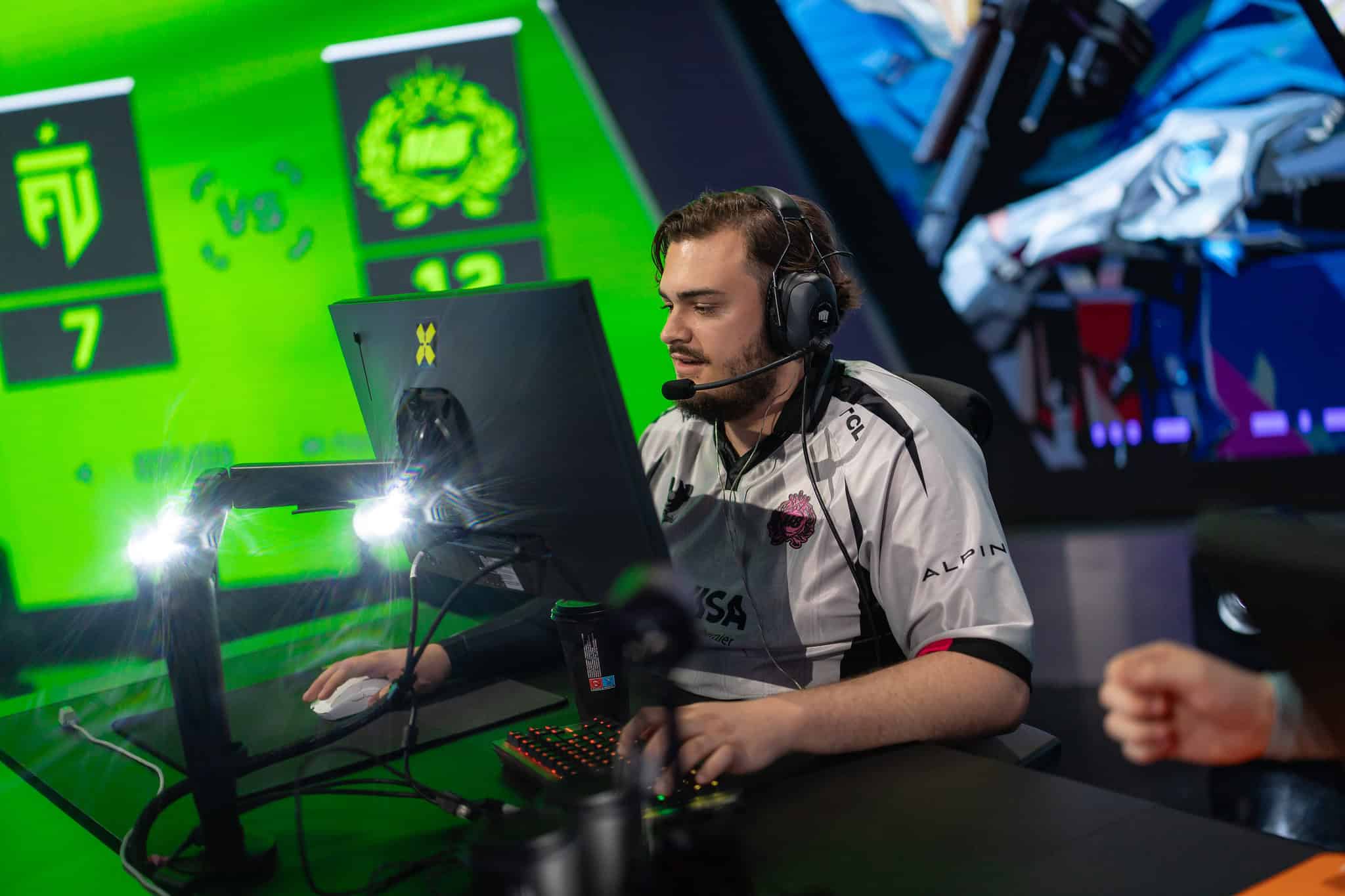 FNATIC、crashiesと2026年までの契約延長を発表 | Valorant News Japan